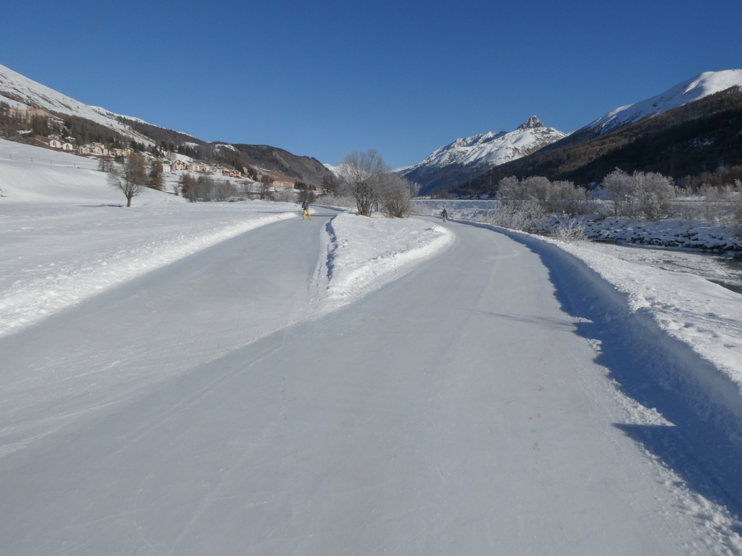 Eiswanderweg im Engadin