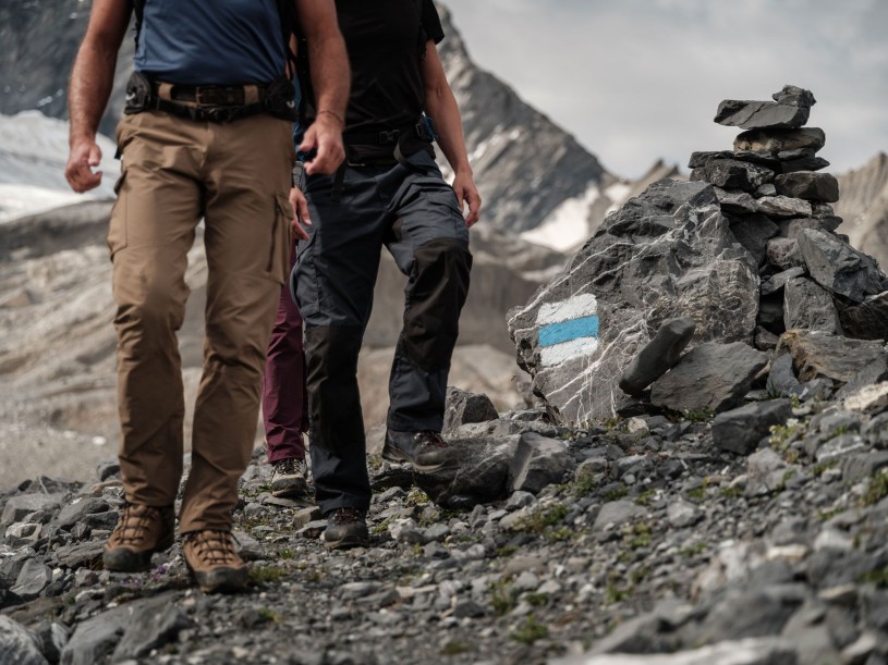 Der Wegweiser erklärt • Schweizer Wanderwege Home