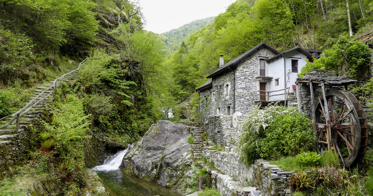 Hoch über der Melezza-Schlucht