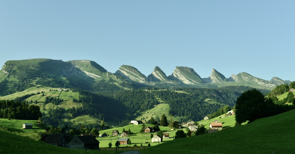 Die Magie der Churfirsten • Schweizer Wanderwege Home